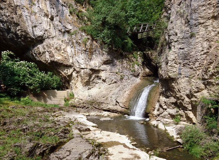 The earliest modern humans in Europe may have experienced much colder ...