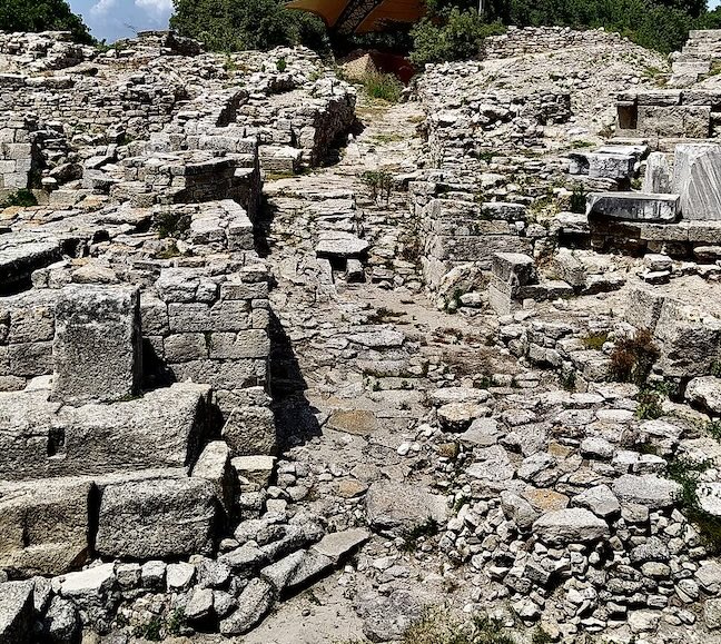 The Trojan War, Mycenaeans, and an ancient Treasure in Los Angeles ...